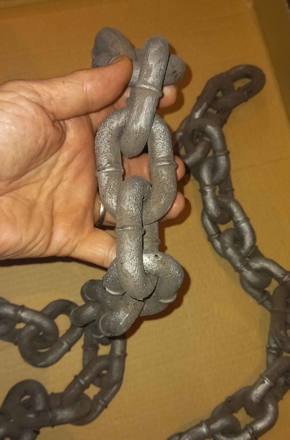 Catene di plastica color ferro antico tre pezzi allestimenti Halloween ...